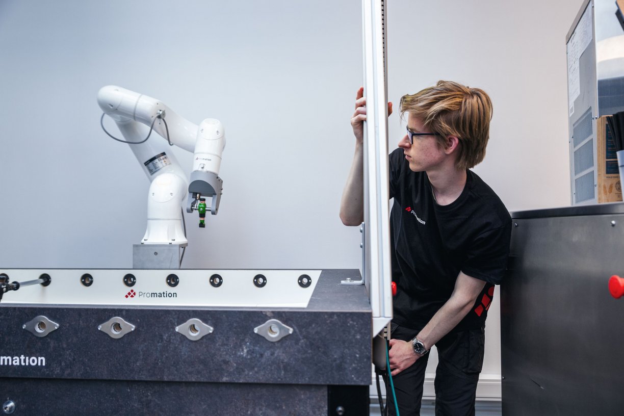 Les robots remplaceront-ils les humains dans la production ? | Promation